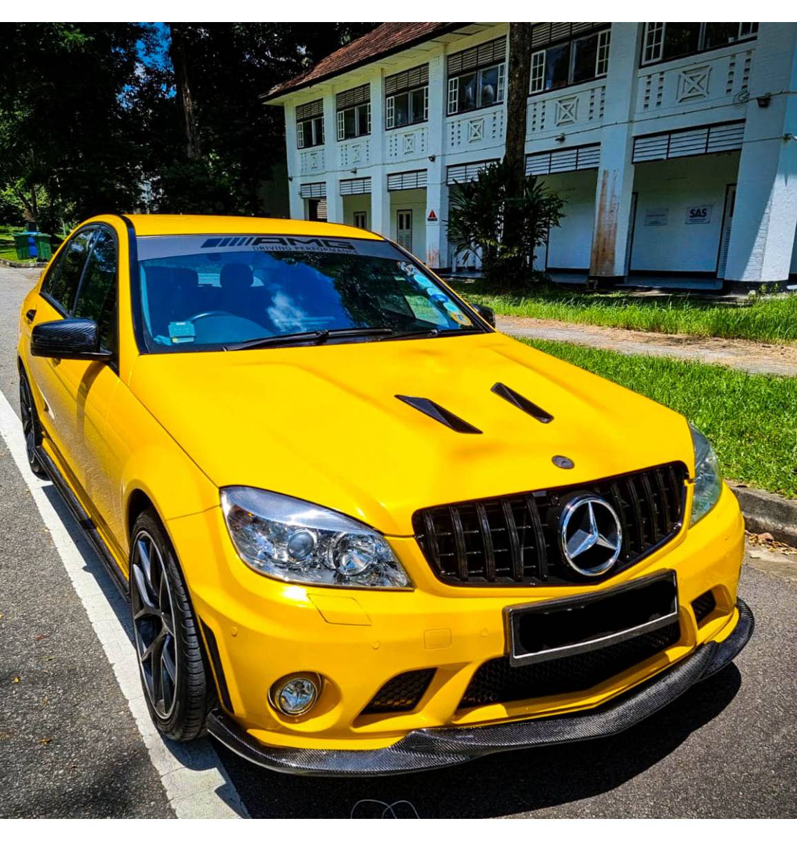 Mercedes